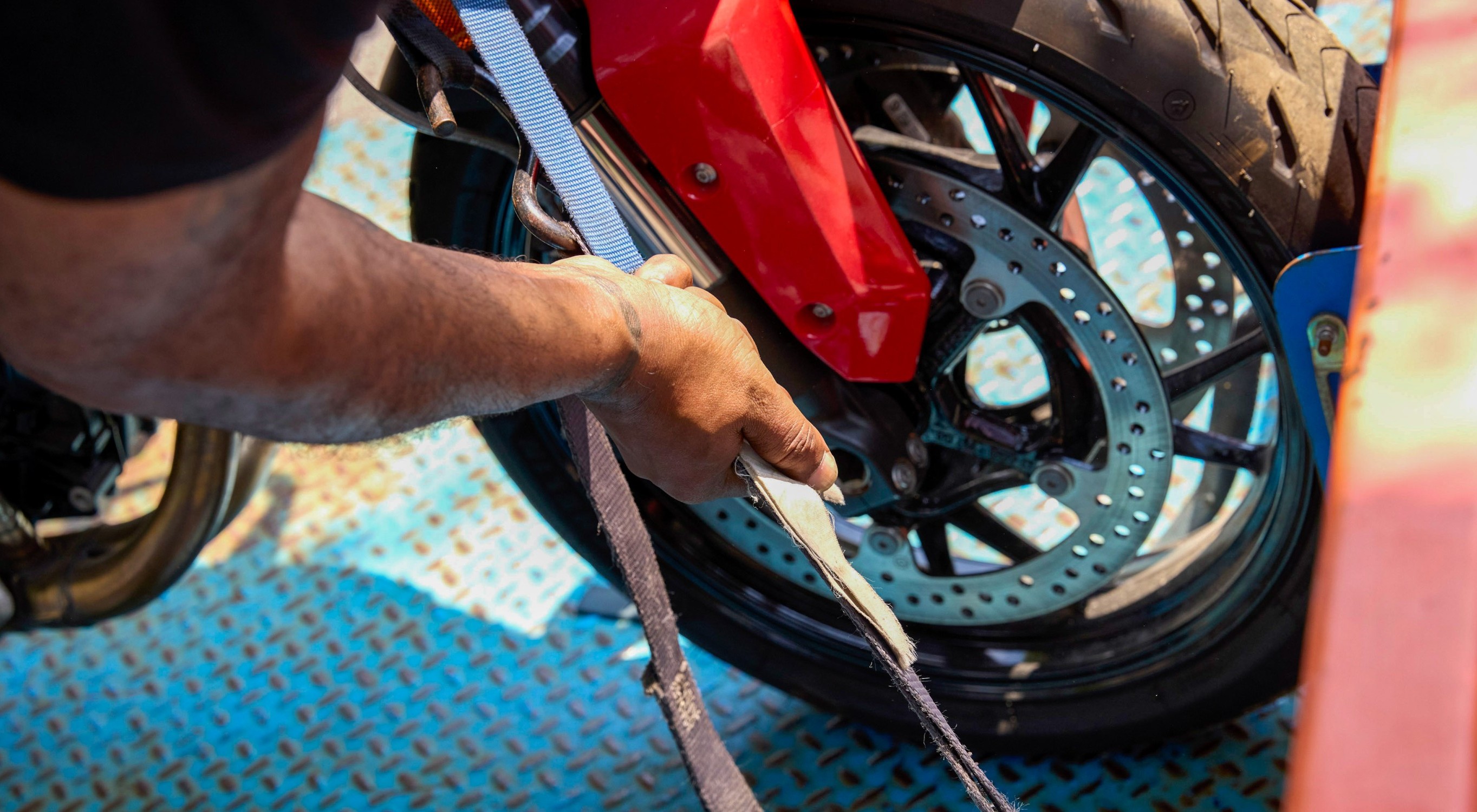 Motorcycle Transportation Vancouver At Affordable Costs